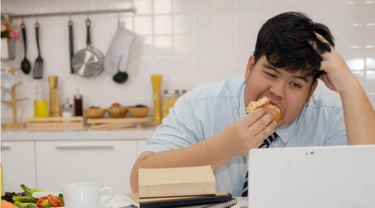 The Link Between Obesity and Stress Eating - Vaya News